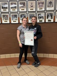 Shenandoah’s Layken Lively Triumphs at Sectionals – The Journal – Leader